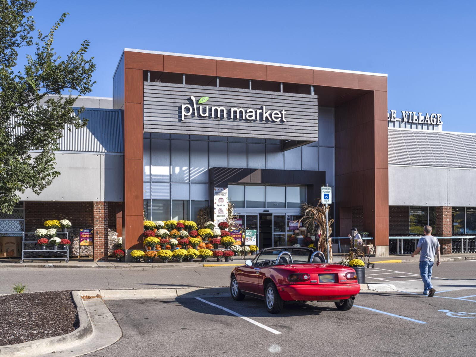 Retail Space for Lease at Grand Crossing | Brixmor